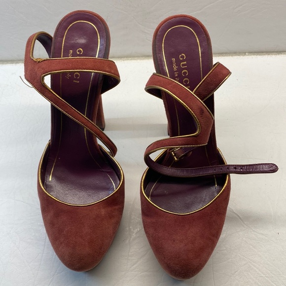 Shoes | Authentic Gucci Suede Burgundy Heels Closed Toes Shoes Size 365 ...
